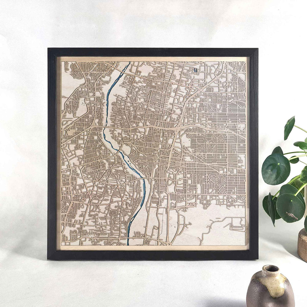 Wooden maps and street carvings cities - CityWood